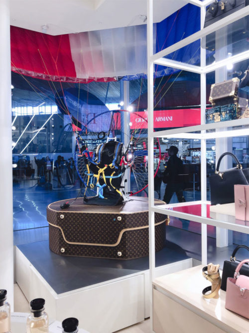 LOUIS VUITTON CHARLES DE GAULLE T2E in the airport, one of the few in ...