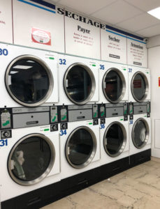 Paris How to use a laundromat in France | tabiparislax